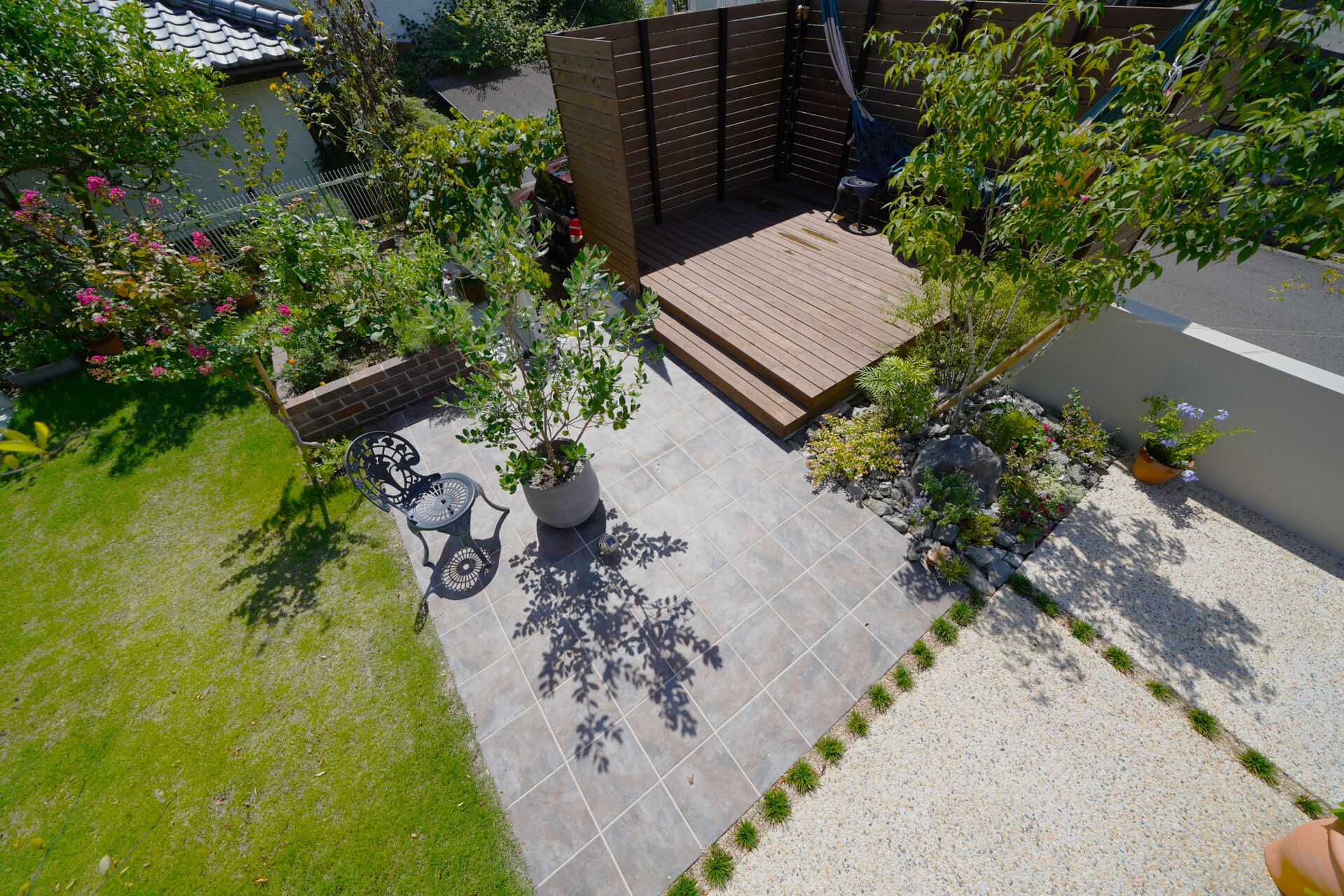 2つのウッドデッキの使い方 – nakashouの庭